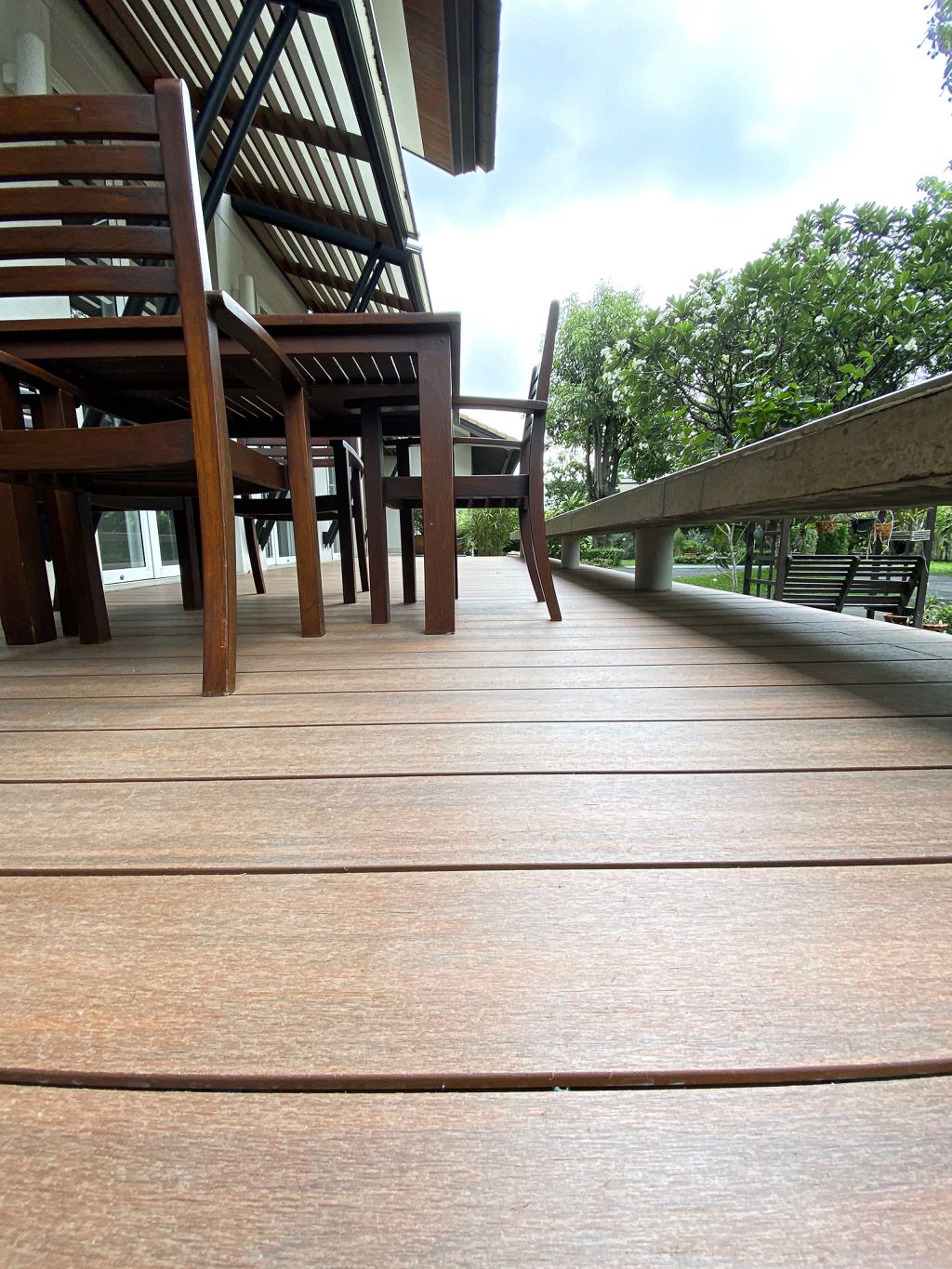 บ้านลูกค้า ชื่อ คุณจ๋า - ไม้เทียม WPC Watsadu Niyom | Wazzadu