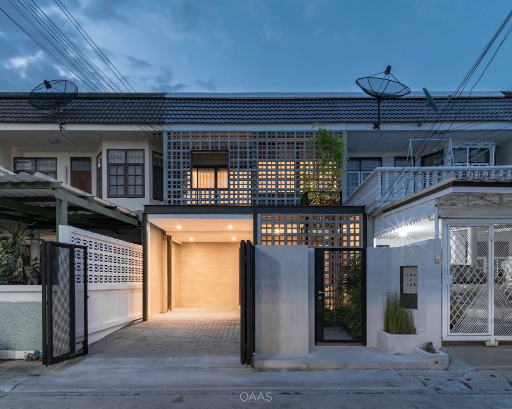 Renovate ทาวน์เฮ้าส์ ซอยลาดพร้าว 18 - SmartBlock | Wazzadu